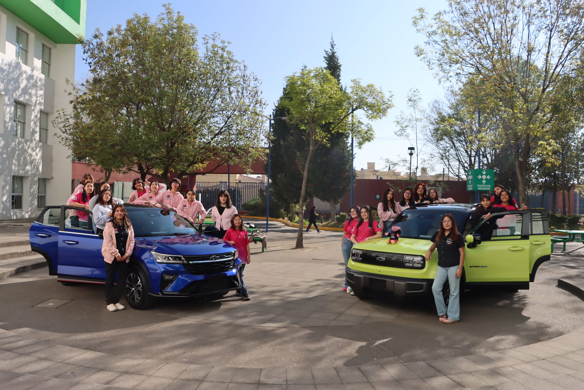 GM de México celebra 20 años impulsando talento STEM con FIRST Robotics